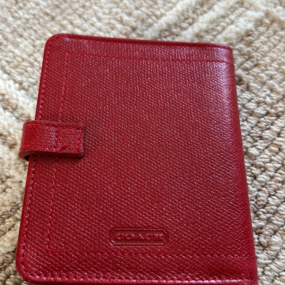 Coach Retired Red Leather Id/Photo/Cc Wallet - Gem